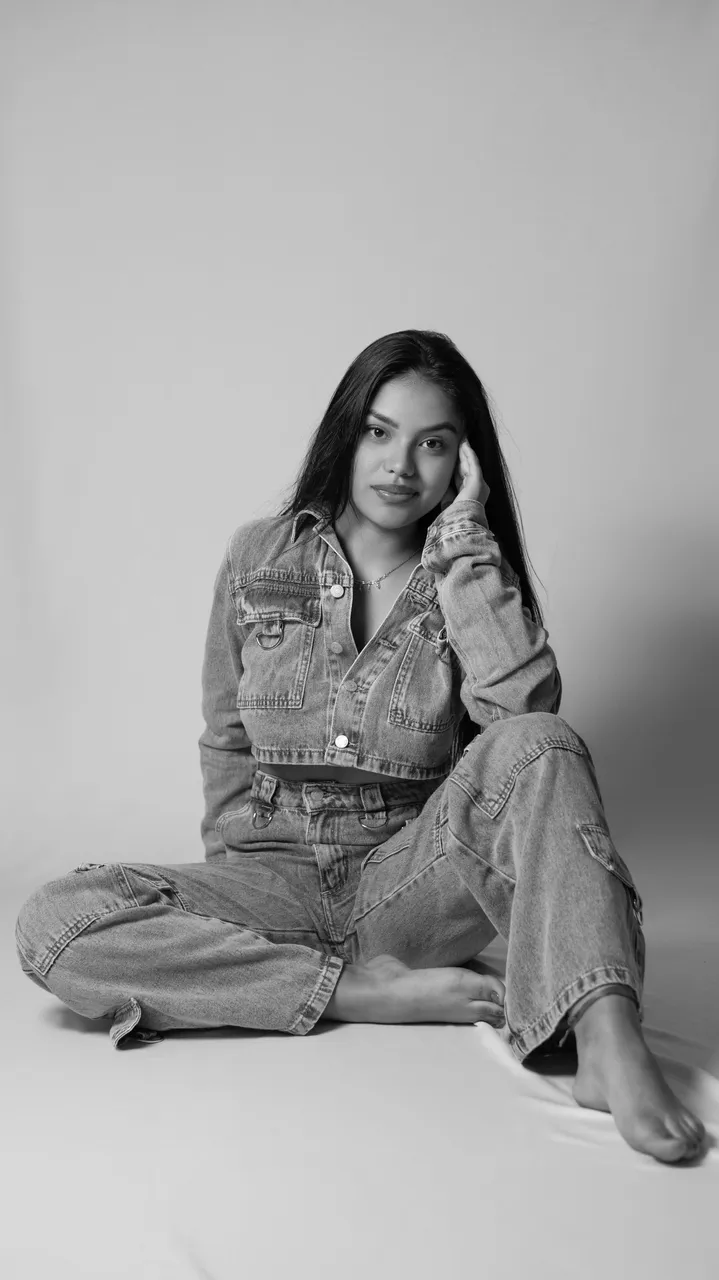 Denim outfit Portraits \ stacker news